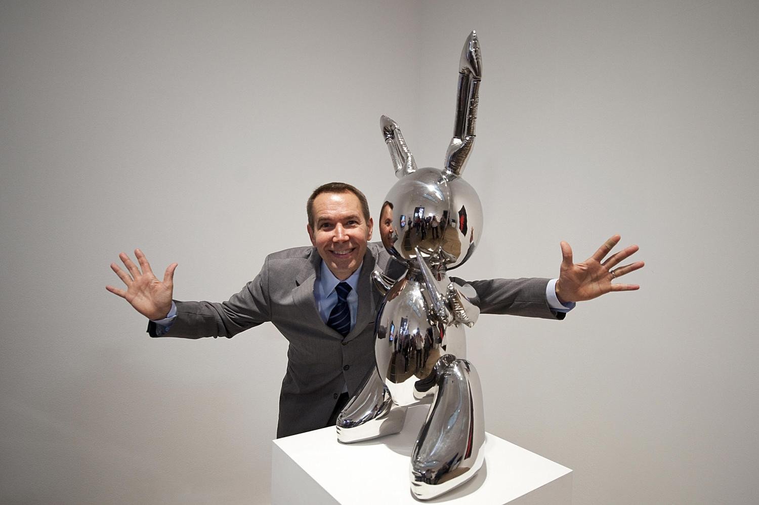 ArtRewards | Understanding Jeff Koons’ Art: Unpacking the Vision and ...